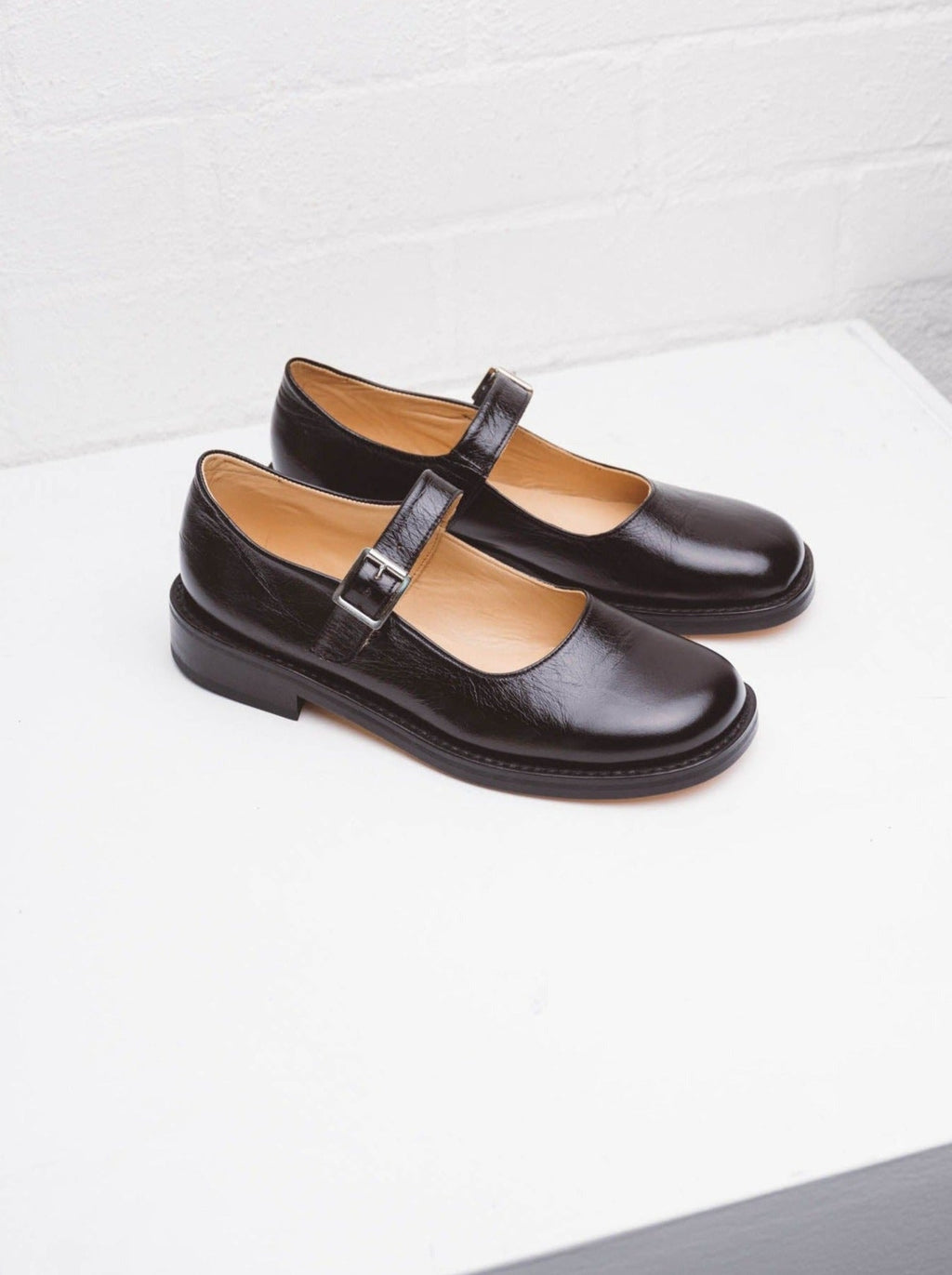 Channel Black Shine – Post Sole Studio